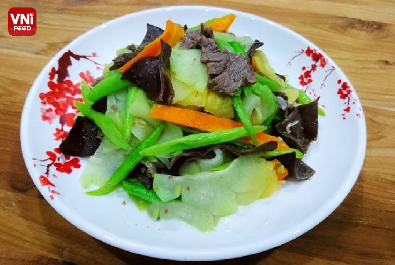 STIR-FRIED MIXED VEGETABLES WITH BEEF - VniFood