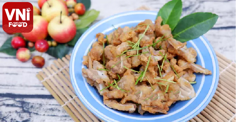 CRISPY FRIED PORK CARTILAGE WITH LEMON LEAVES - VniFood