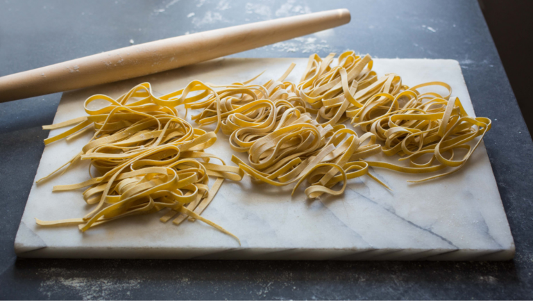 Guide to Choose Perfect Noodles for Stir Fry - VniFood